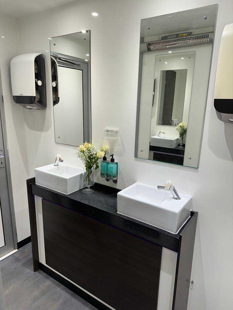 Luxury Loo Hire | Belfast | Eventco